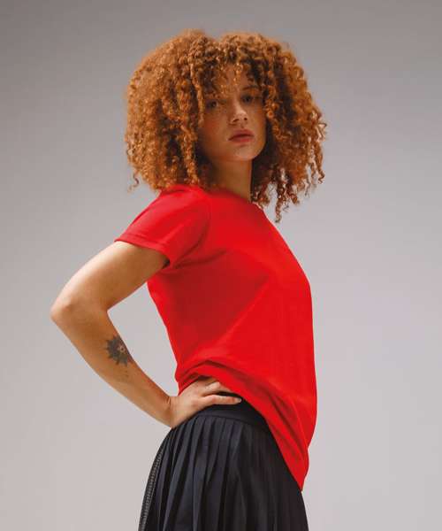 Softstyle™ midweight women’s t-shirt | GD026